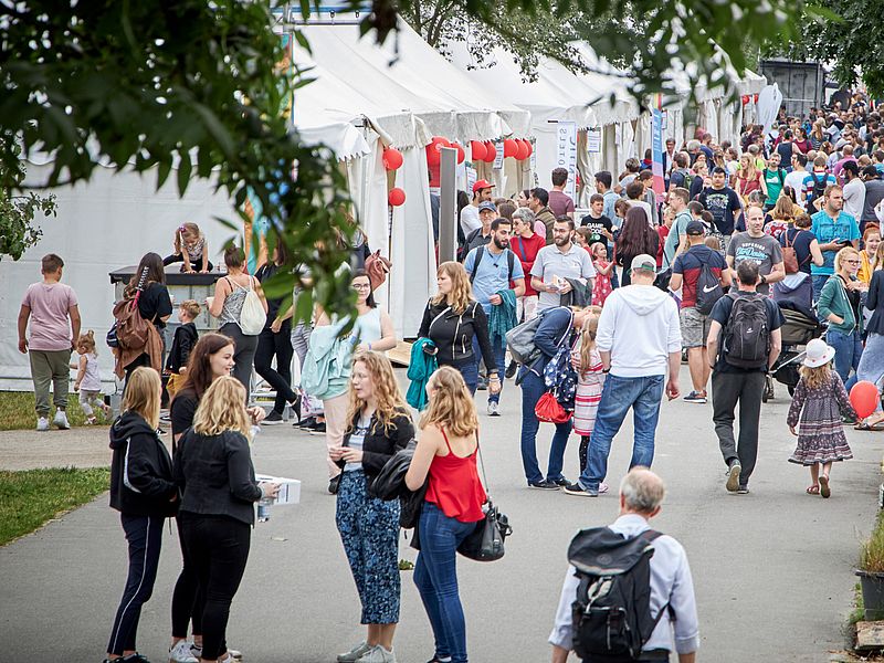 Welten öffnen – Wissen teilen: OPEN CAMPUS der Uni Bremen - Universität ...