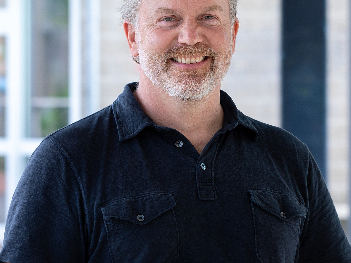 Prof. Dr. Jeff Bale - Fachbereich Erziehungs- und ...