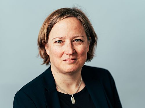 The Faculty welcomes Professor Dr. Julia Geneuss - Universität Bremen