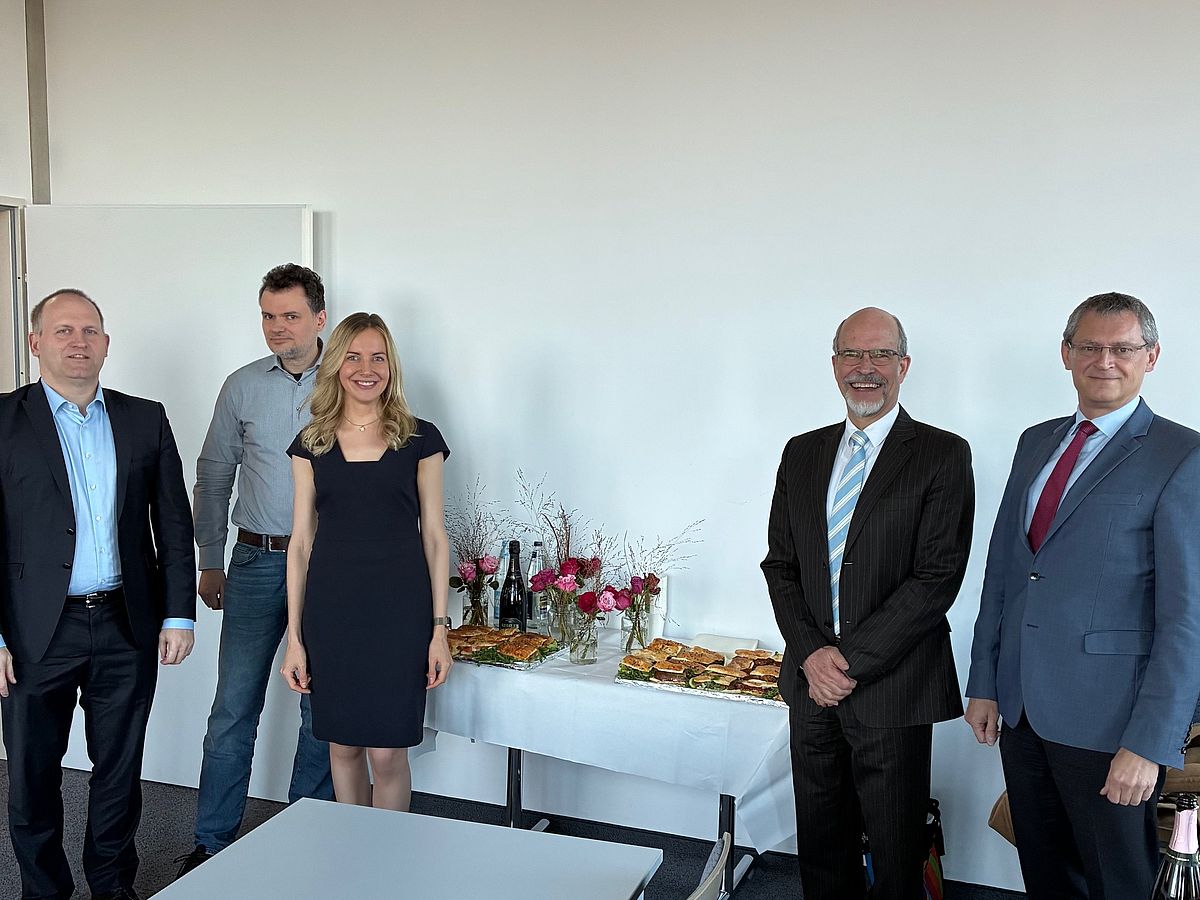 Congratulations to Dr Caroline Grauel on completing her doctorate ...